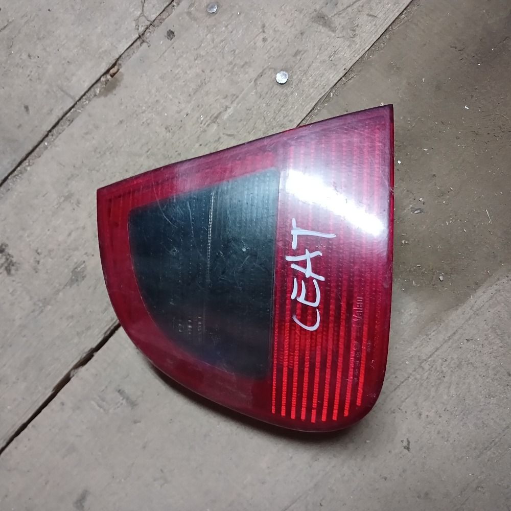 Фонарь задний левый в крыло Seat Cordoba 1993-1999