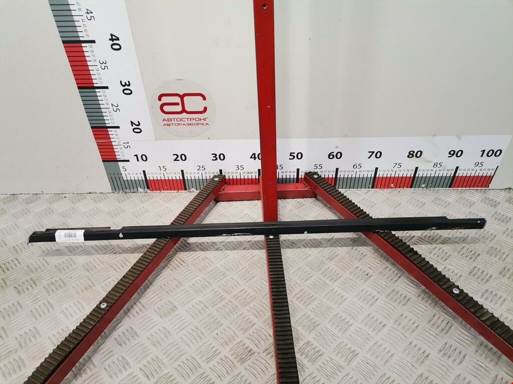 Накладка декоративная (молдинг) стекла двери передней левой Daewoo Lanos арт. 2132831