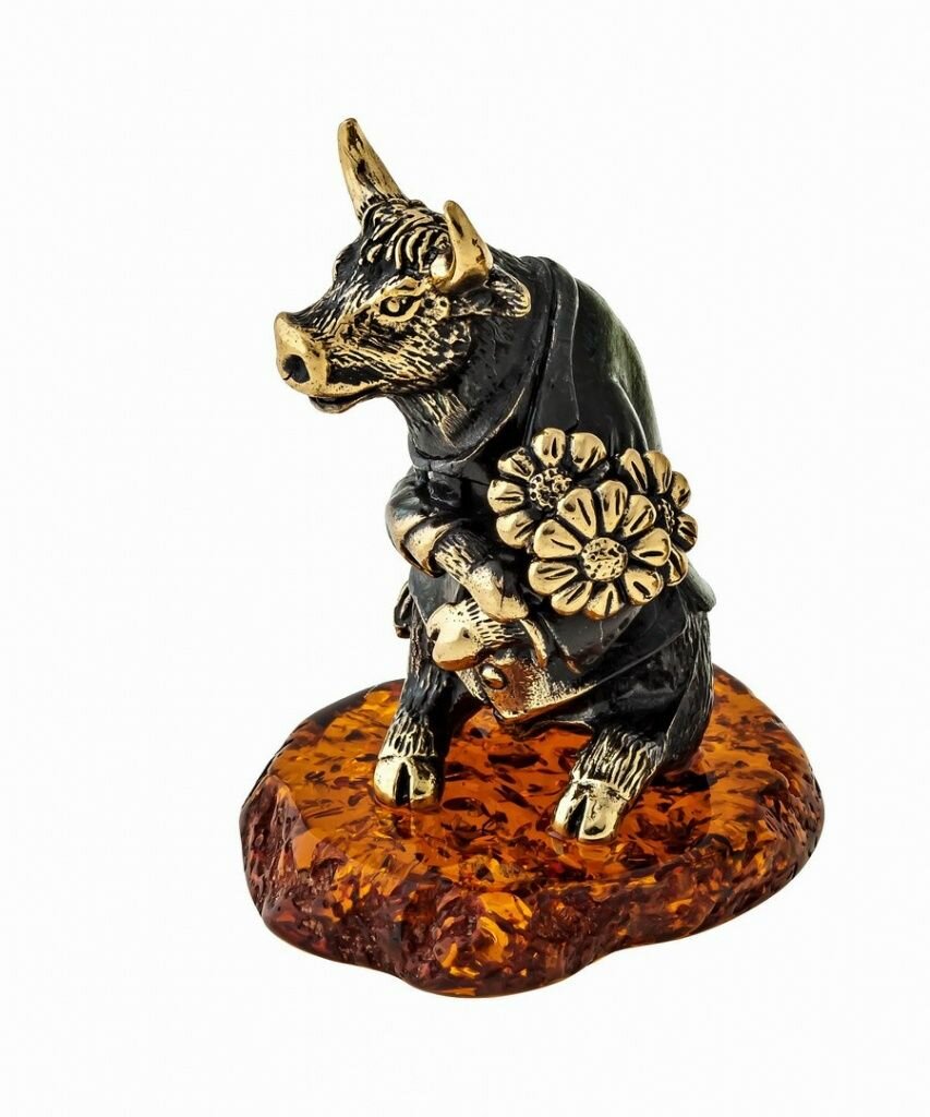 Статуэтка Бык с букетом 1198