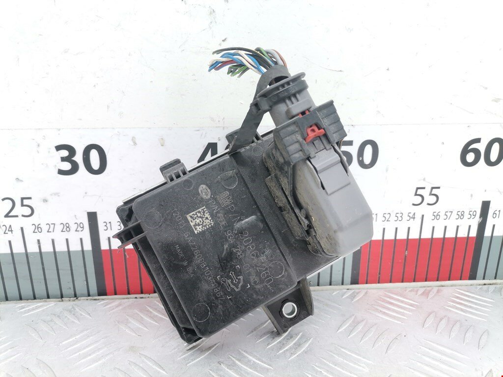 Блок управления топливным насосом Opel Astra J 20867260 арт. 1831657