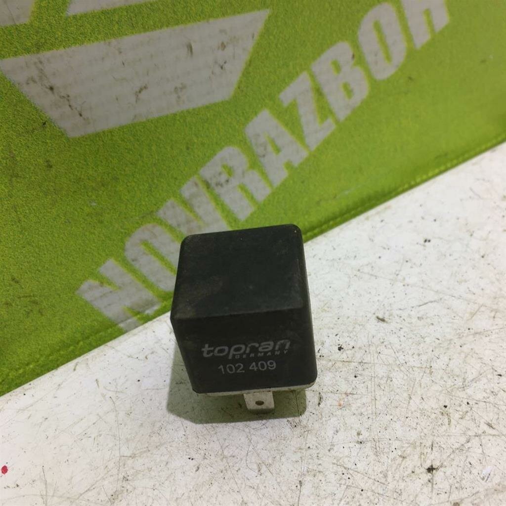 Реле VW Passat B3 1988-1993