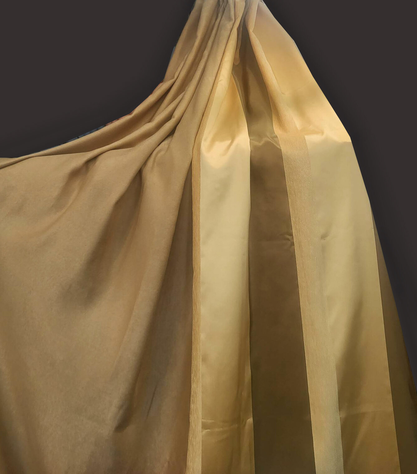 Шторы+ catstil+ шторы для спальни, гостиной + шторы Комбинированные из двух тканей бежево-золотистого софта и тафты золотистых и коричневых тонов в виде вертикальных полос