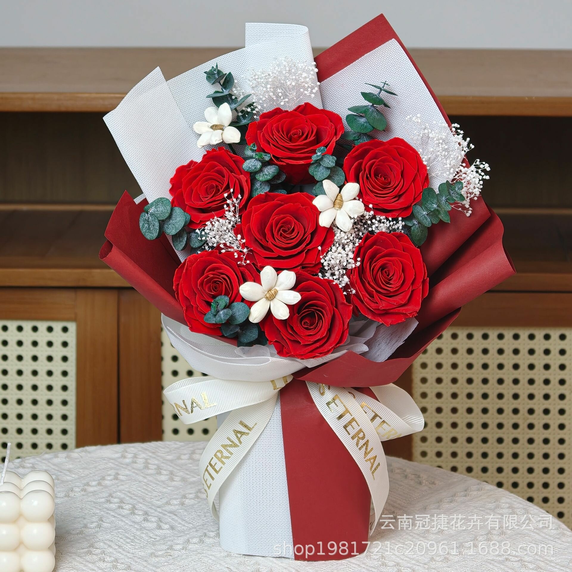 Засушенные розы, подарок на День матери, небольшой букет на День святого Валентина, букет из засушенных цветов, готовая подарочная коробка