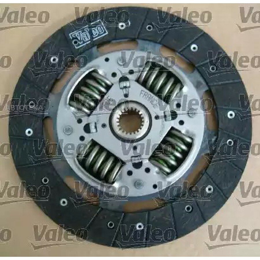 Сцепление OPEL Movano (01-) (2.5 DTI) RENAULT Trafic (06-) (2.5) (диск+корзина) (240мм) VALEO VALEO 826816