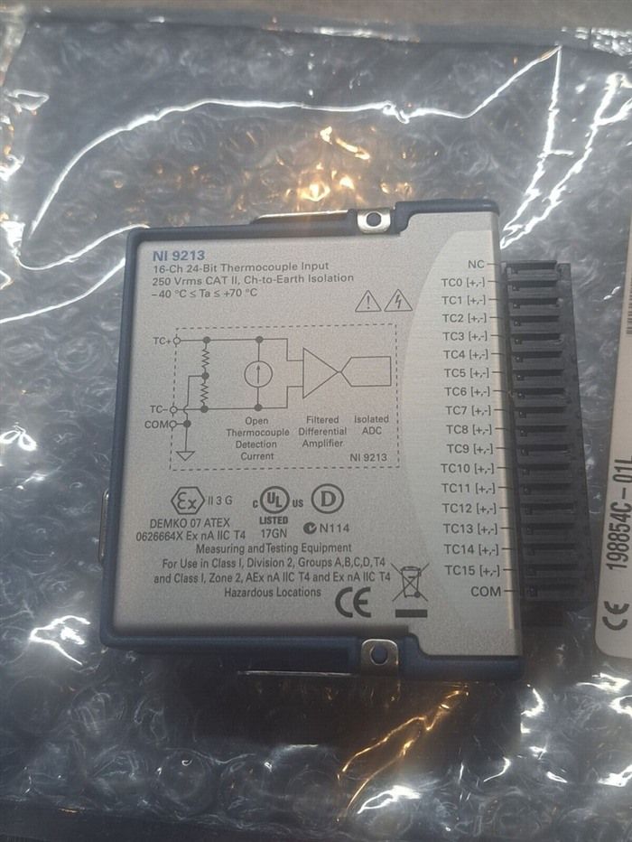 Модуль National Instruments NI-9213