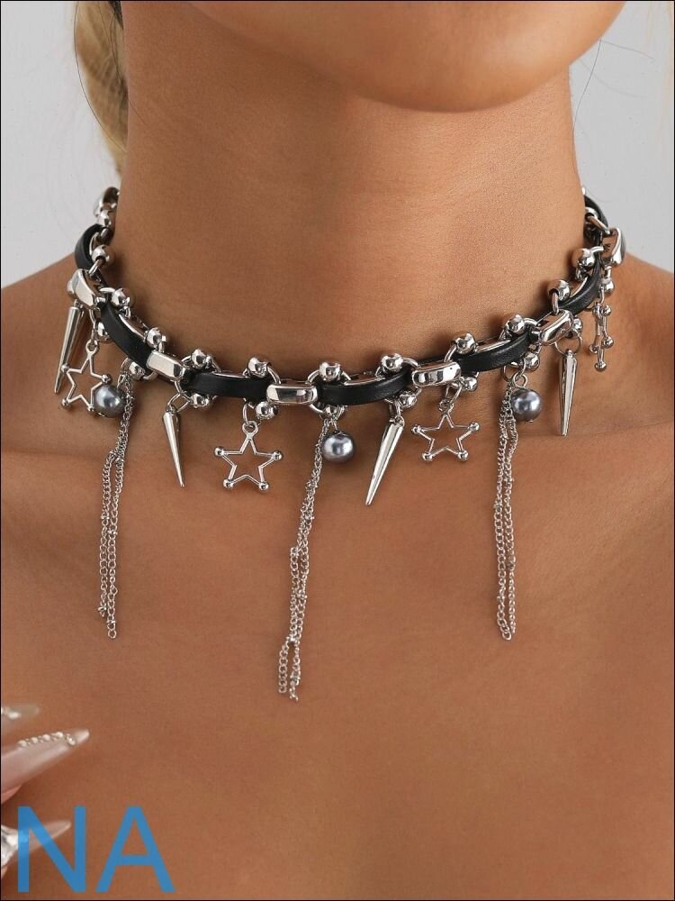 Чокер с шипами и звездами
