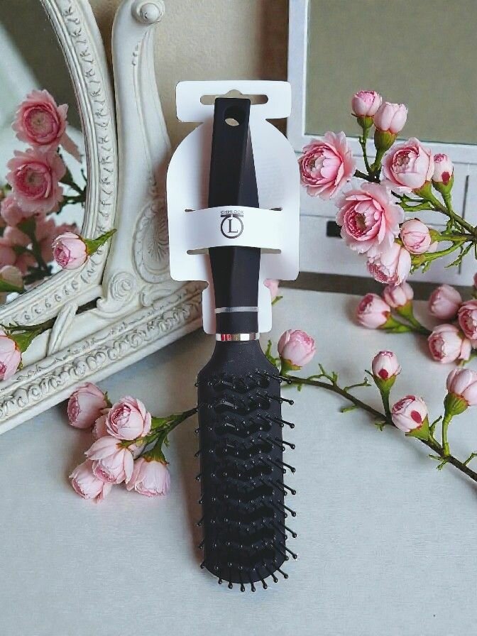 Массажная расческа "Грани", для укладки и массажа головы, антистатичная, черная