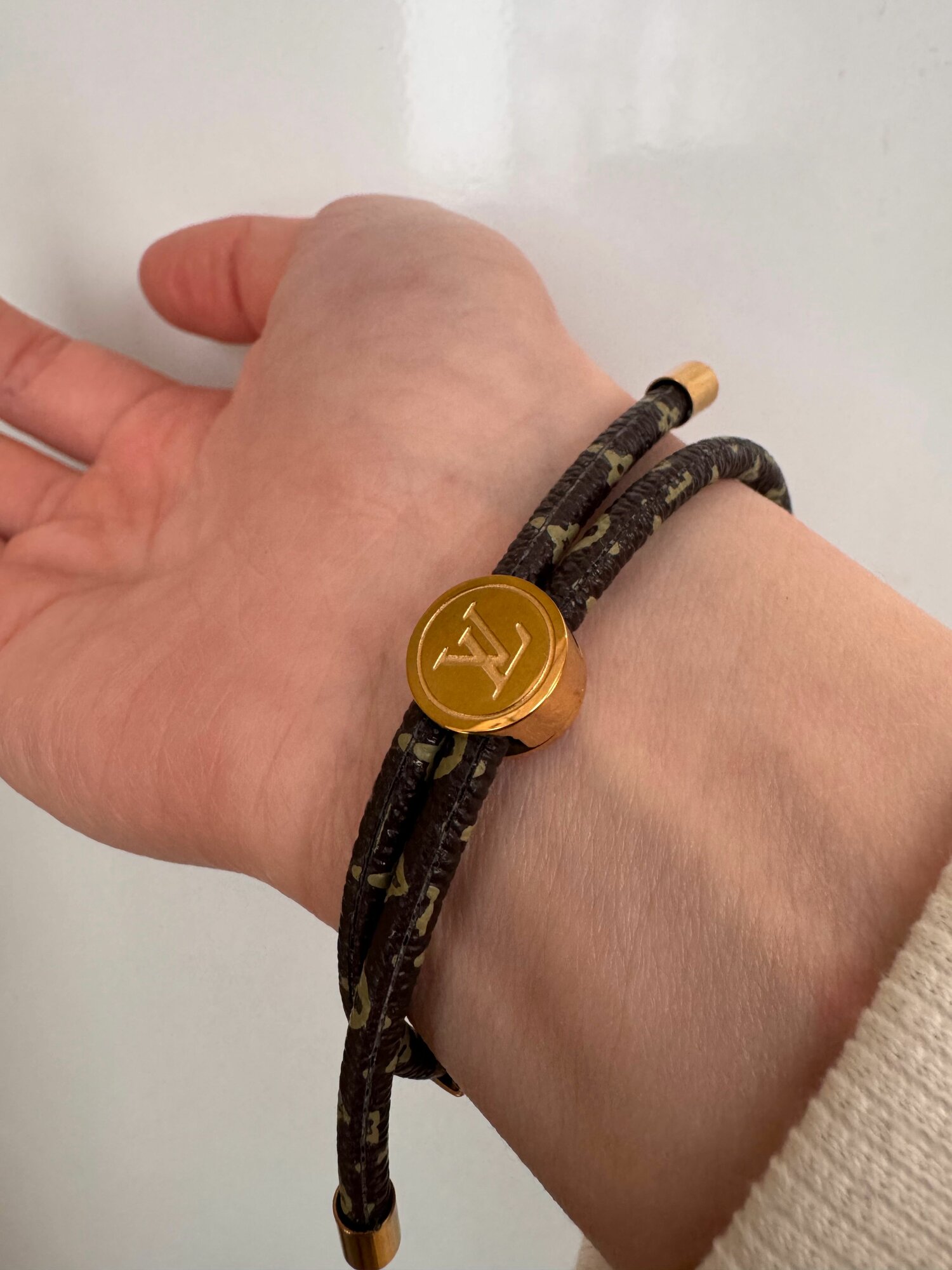 Браслет-бэнгл KisKo