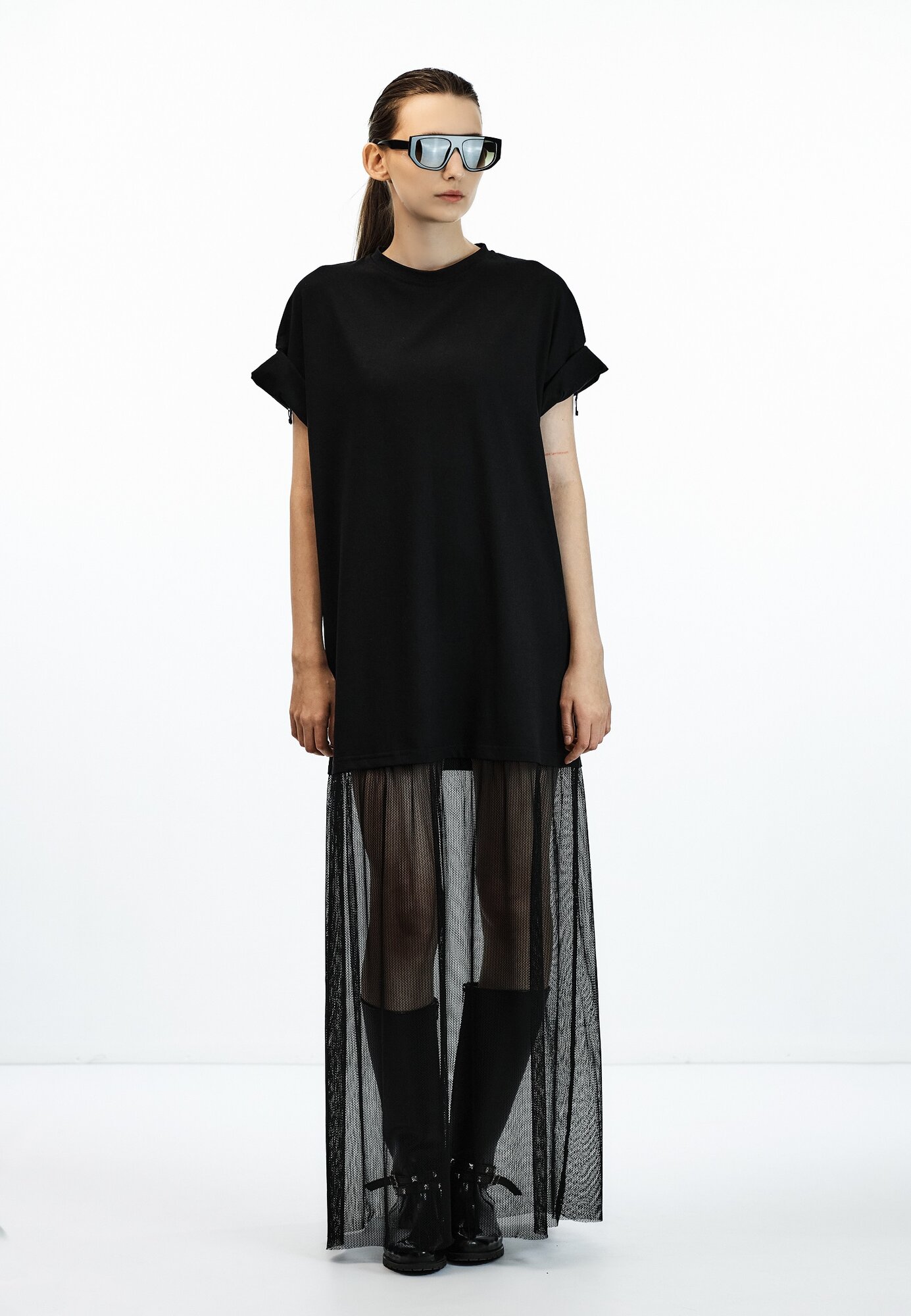 Платье платье-футболка с сеткой