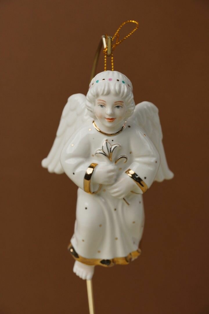 Ёлочная игрушка "Ангел с цветком". Ярославская майолика. Керамика ручной работы. Сделано в России.