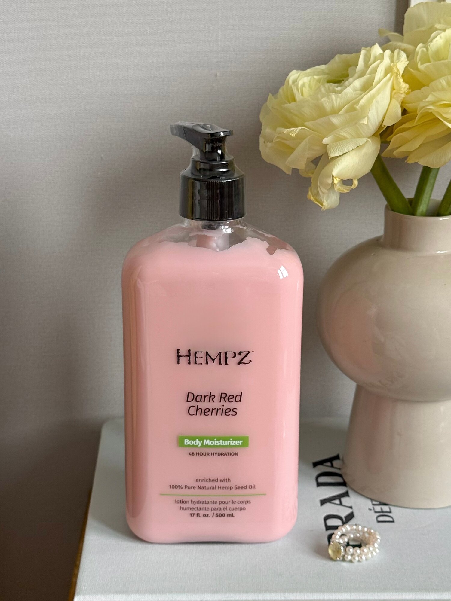 Молочко для тела Hempz "Dark Red Cherries", 500 мл, 100% натуральный состав