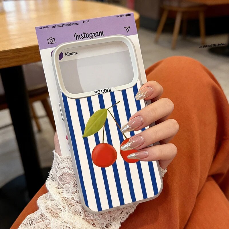 Чехол на iPhone 15 Pro с вишней в полоску, style 6