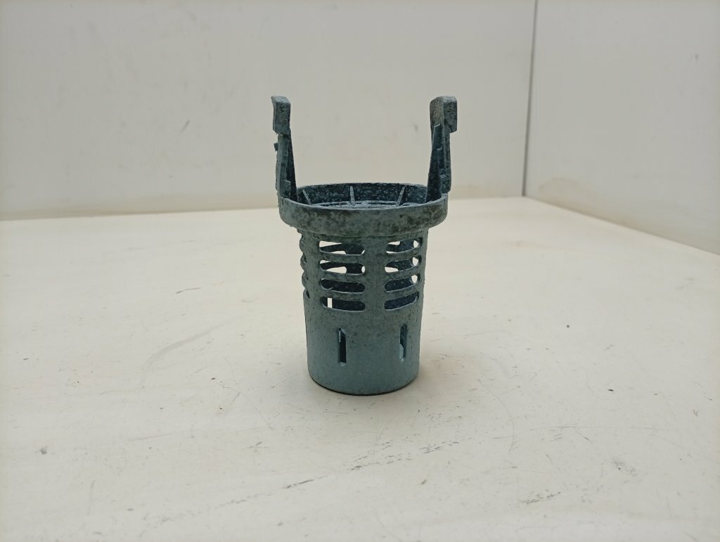 LFTA+5H1741 ктп11 Сливной фильтр для посудомоечных машин Indesit Ariston Whirlpool C00256572 б/у