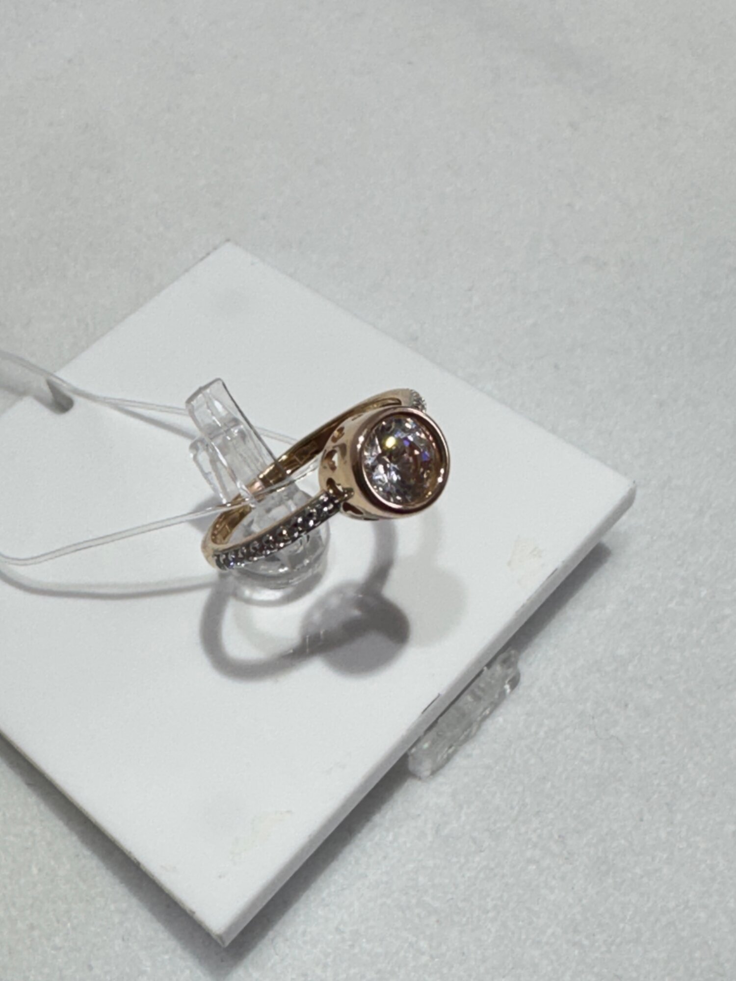 Кольцо на фалангу Diamant, красное золото, 585 проба, родирование, фианит, размер 17, ширина 2 мм, бесцветный — фото 1