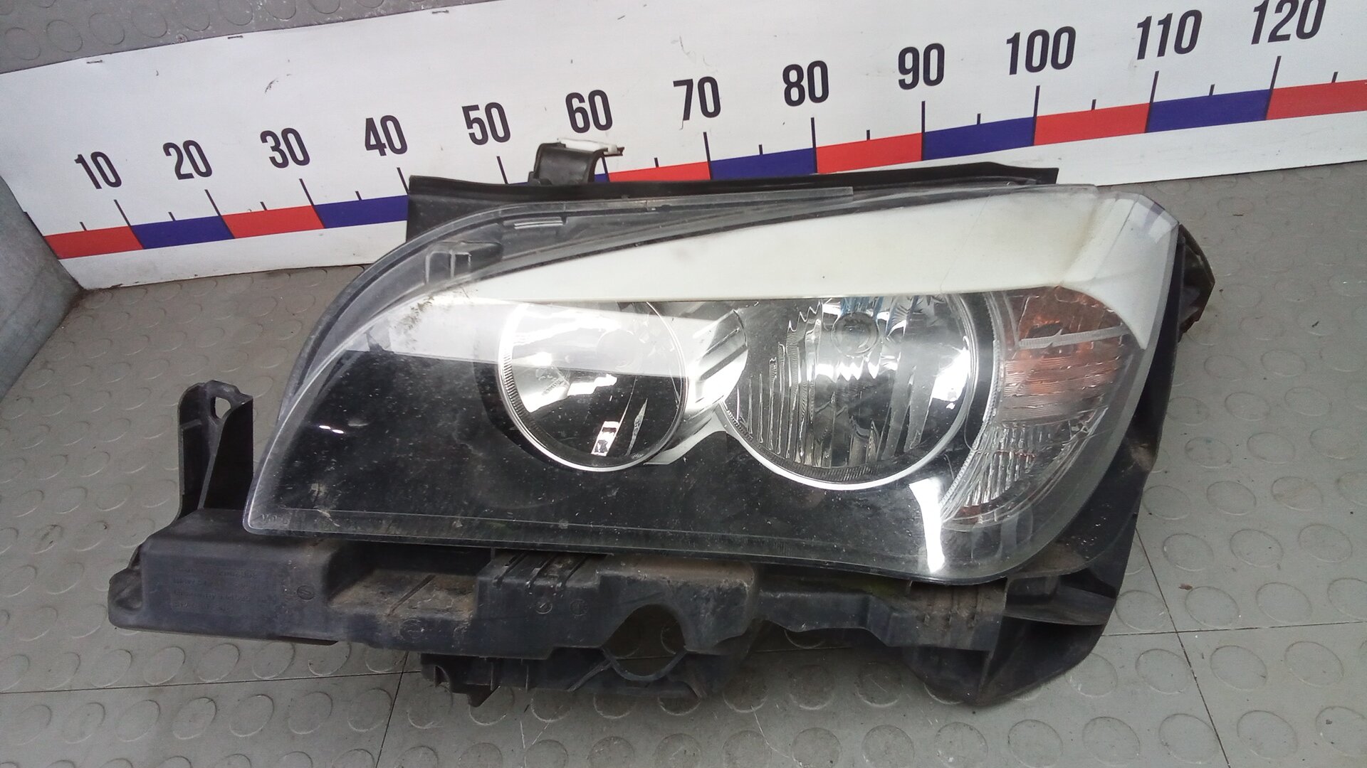 Фара левая BMW X1 E84