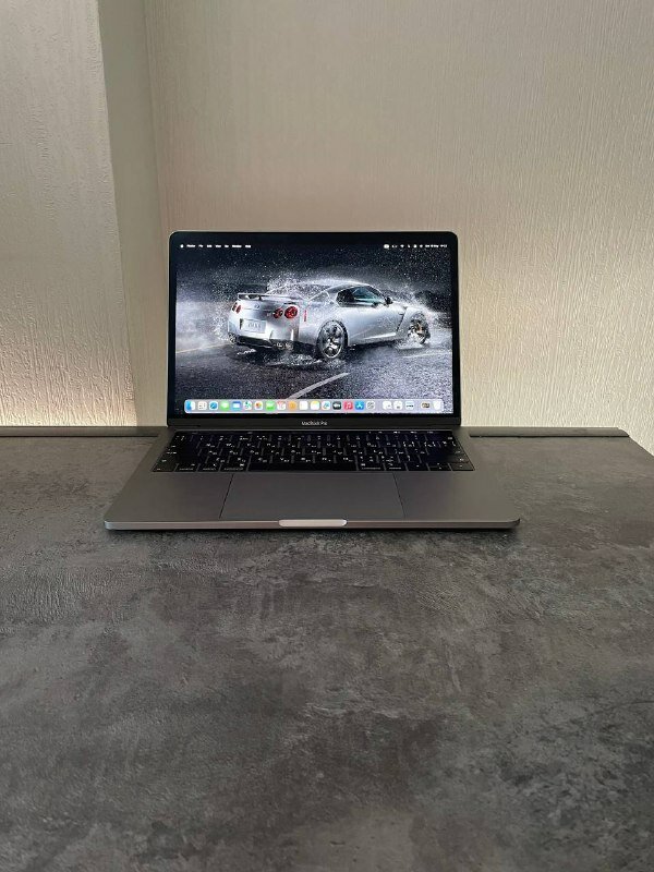 13.3" Ноутбук Apple MacBook Pro 2018, 2560x1600, Intel Core i5 2.3 ГГц, RAM 8 ГБ, SSD 256 ГБ, Intel Iris Plus Graphics 655, MacOS