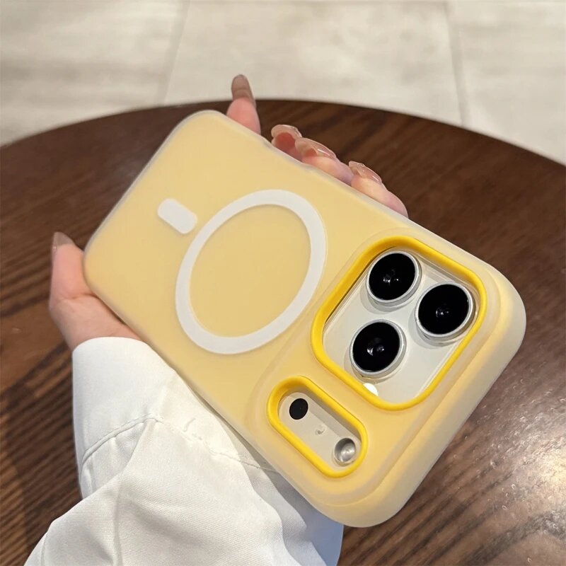 Оранжевый чехол MagSafe для iPhone 16 Pro Max
