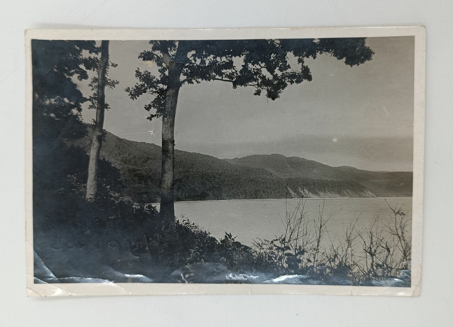 Фотооткрытка "Туапсе. Берег Черного моря у дома отдыха им. 1 мая". Фото А. Боголюбова, 1935 год. Состояние на фото