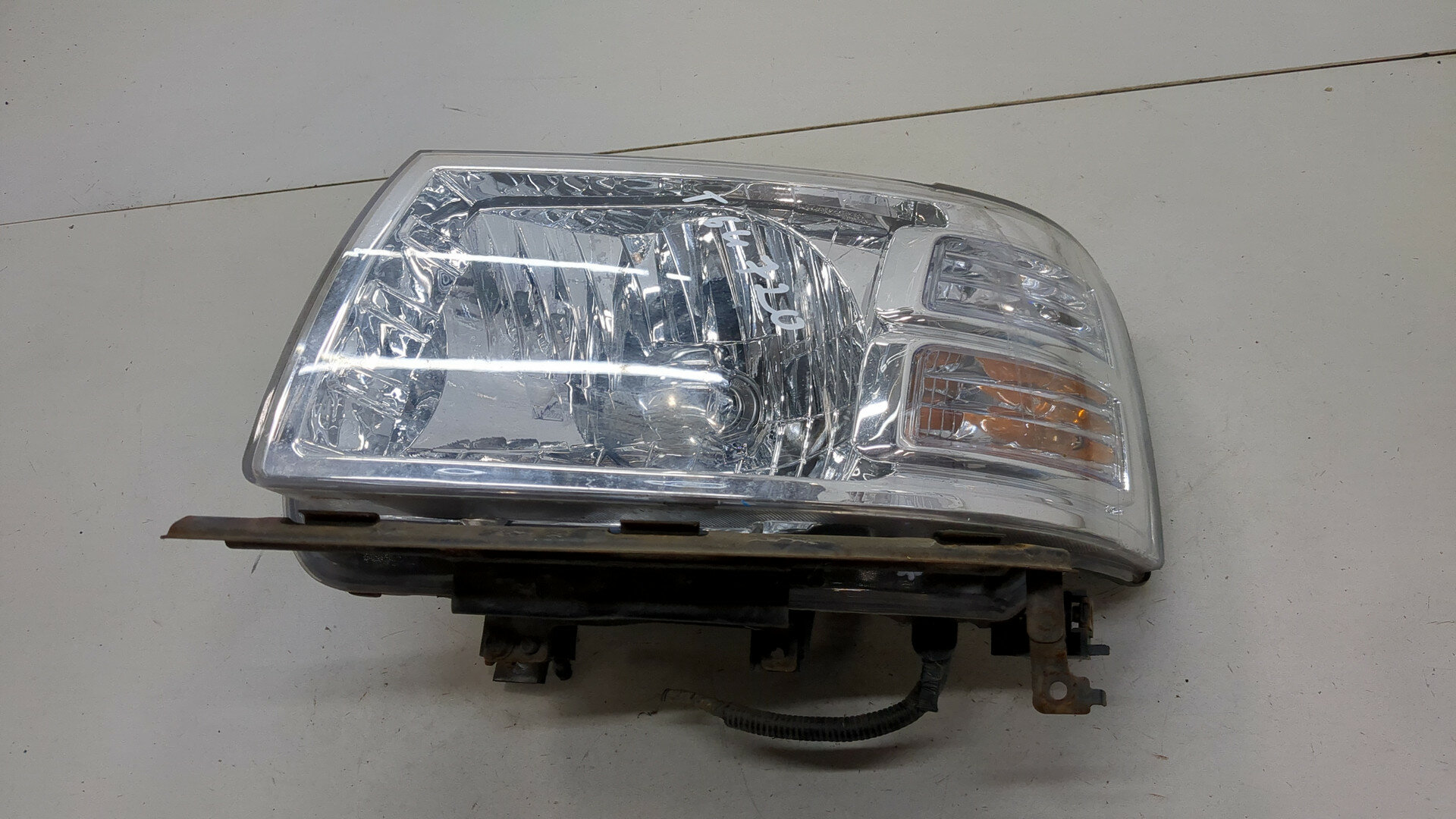 Фара (передняя) левая Ford Ranger Б/У