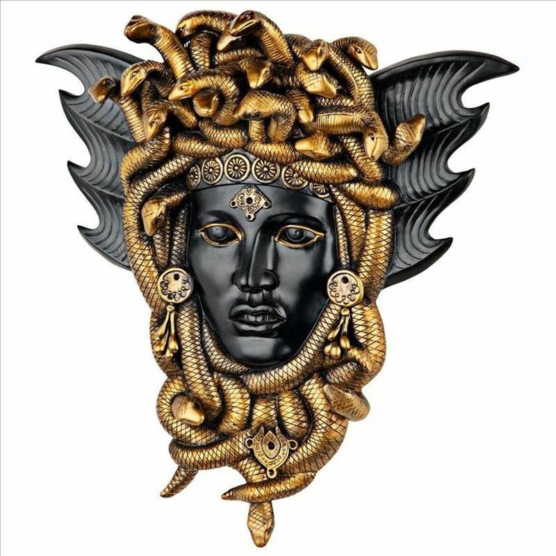 Эксклюзивная голова Медузы в настенном греческом исполнении