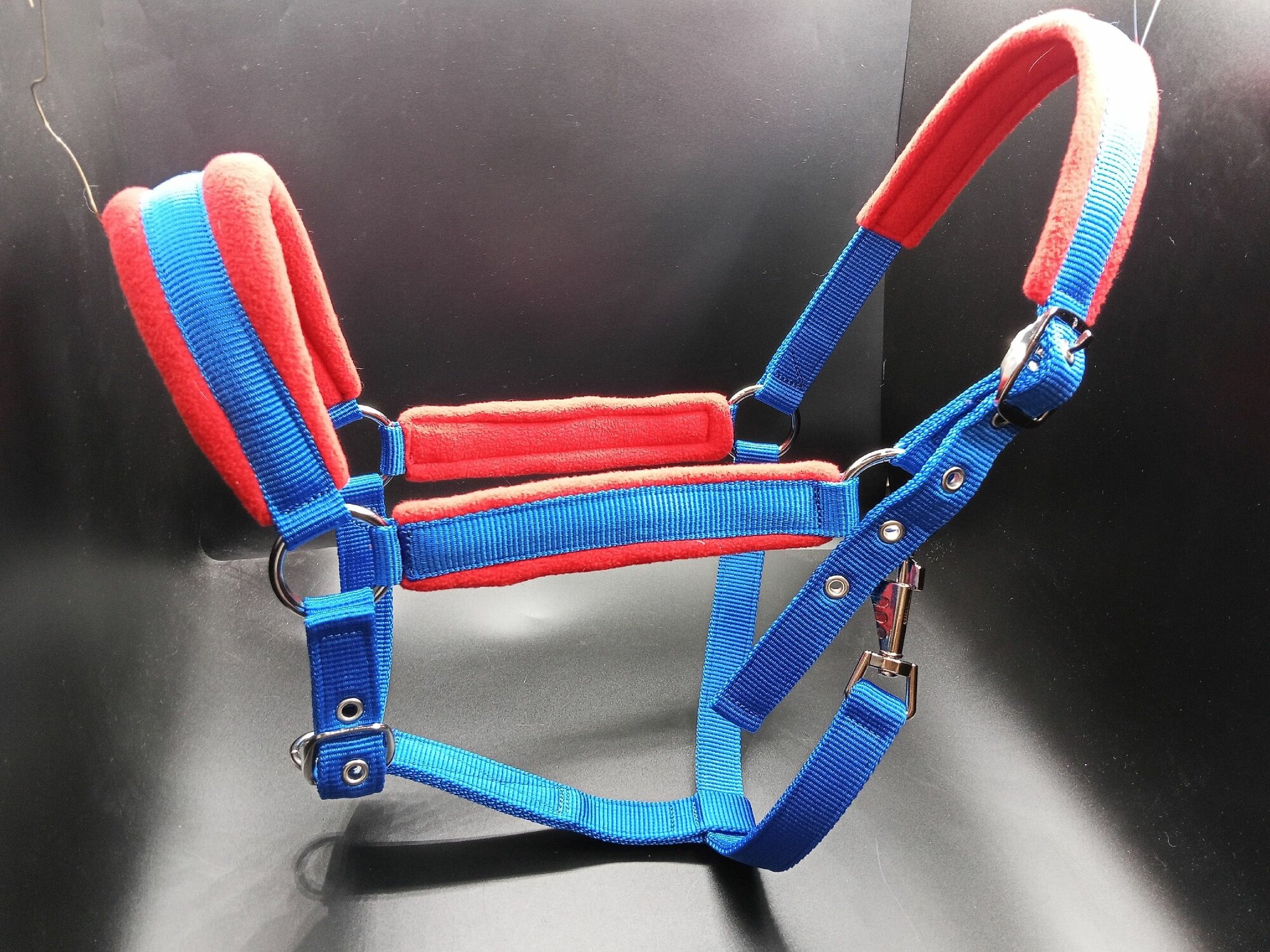 Недоуздок на флисе красный с синим (Full)