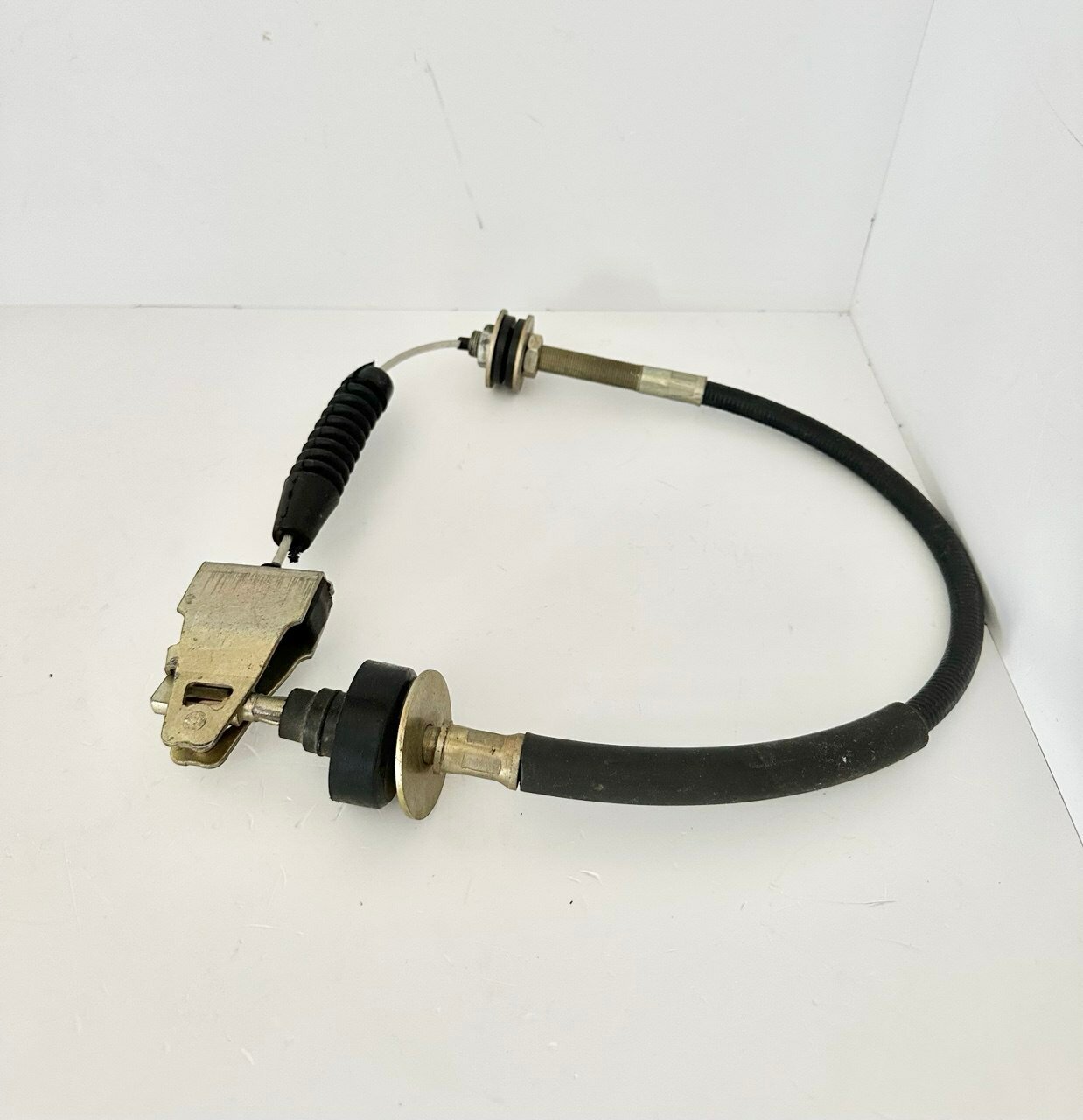 Трос сцепления 2108 2109 21099 старого образца (с прямоугольным креплением)