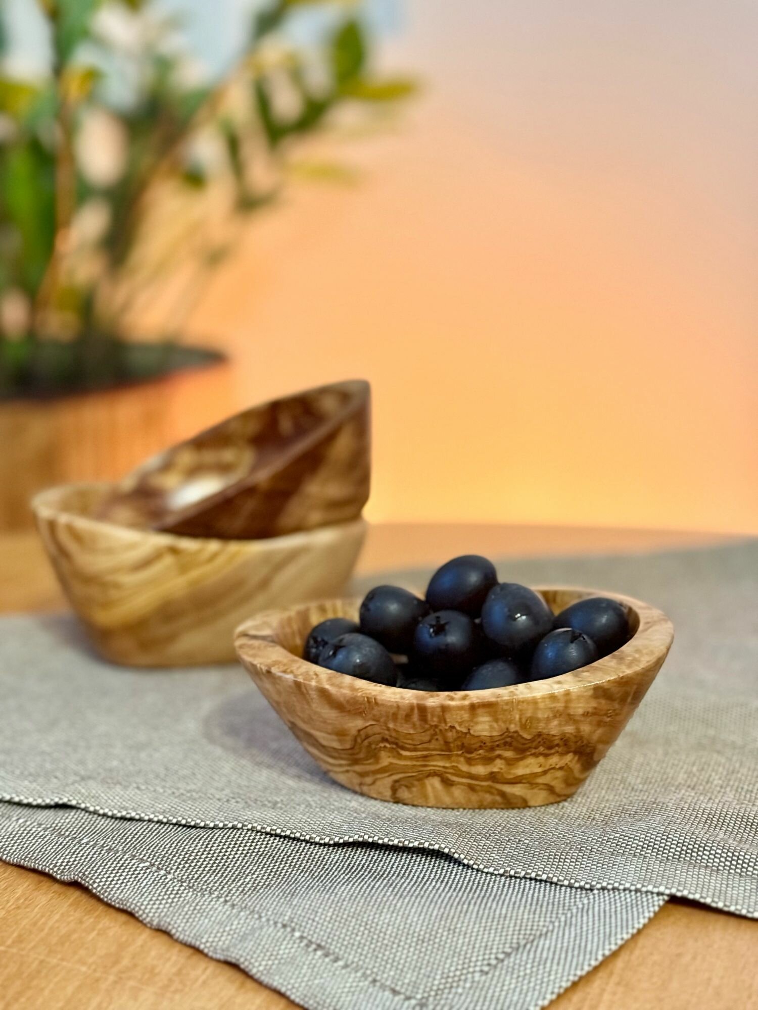 Миска овальная OliWood, из оливкового дерева, ручная работа, ~ 9 х 12 см. (малая)