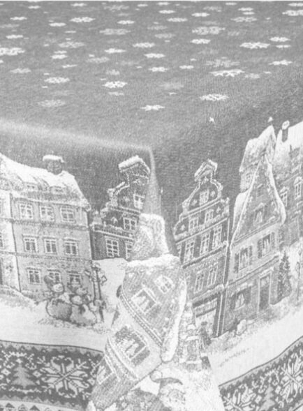 Скатерть Зимний город серая, новогодняя прямоугольная скатерть 150х200 см