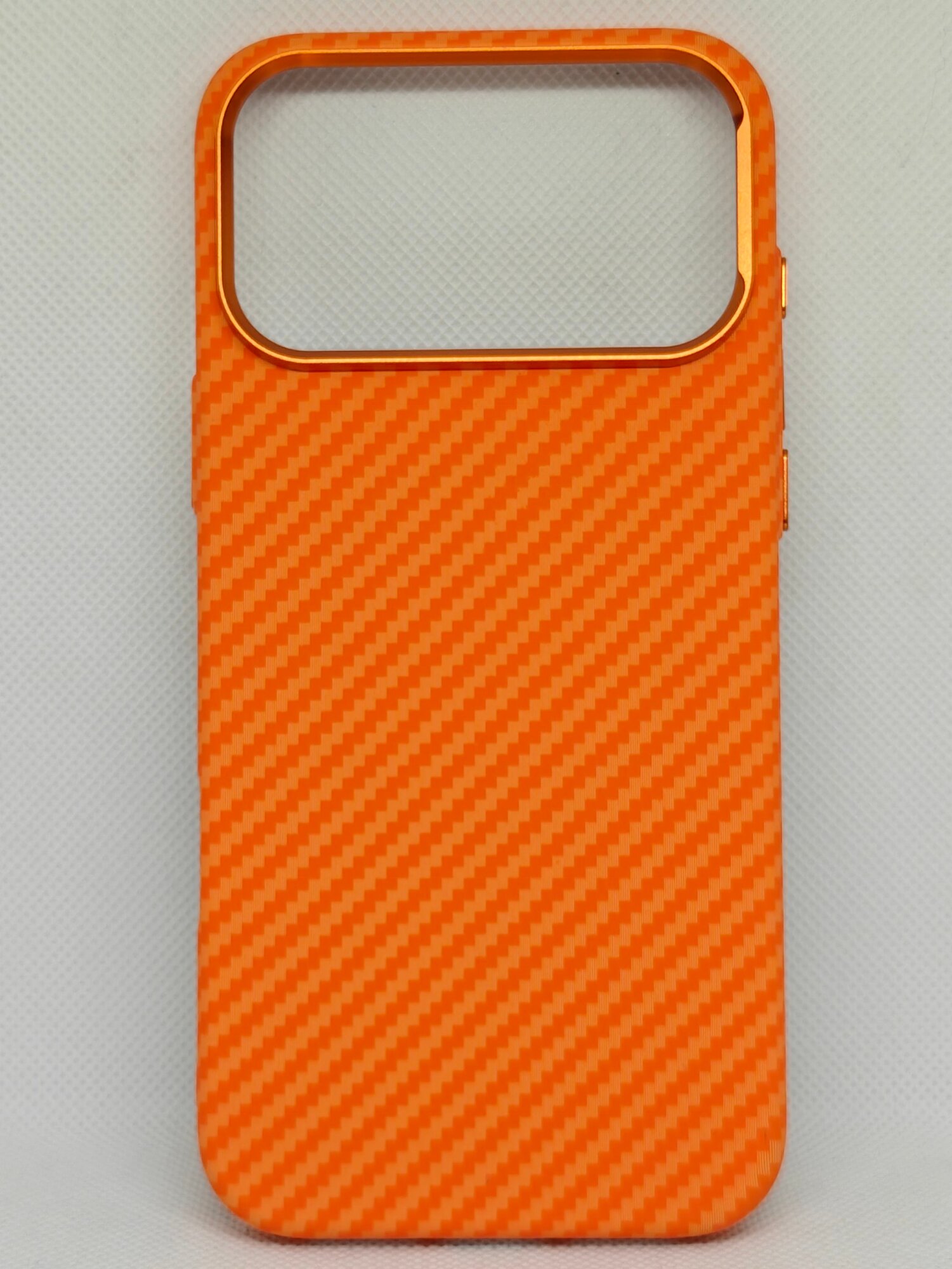 Чехол матовый под карбон Luxo для iPhone 17pro max с поддержкой MagSafe, оранжевый