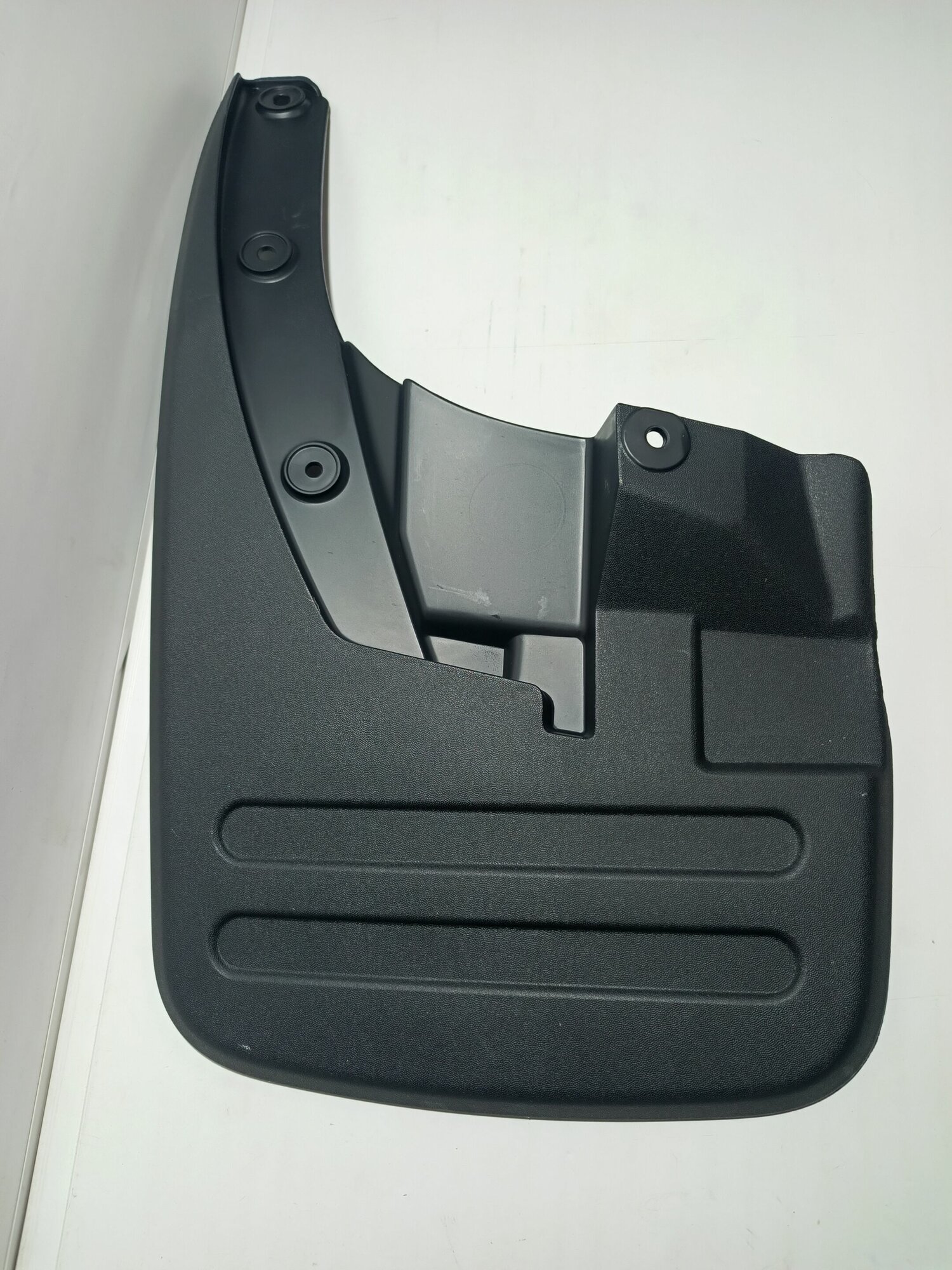 Брызговик передний левый JAC T6 [2.0 16V 6MT пикап 4X2 Turbo дизель] 5512141P3010