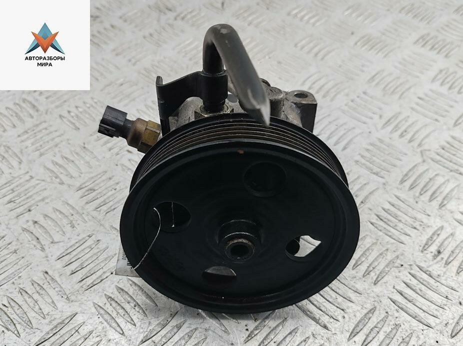 Насос гидроусилителя руля Ford Focus 2 2006 4M503A733AB