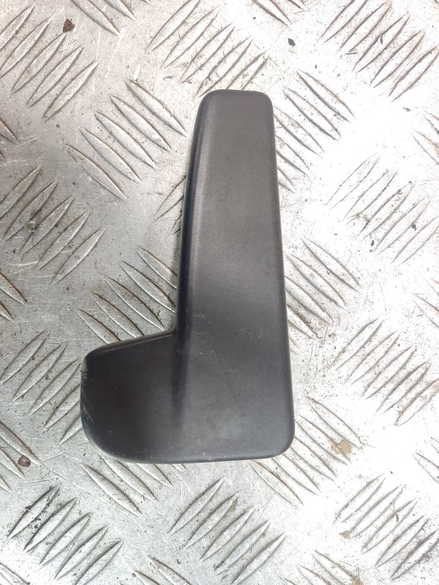 Ручка открывания капота SKODA Octavia 2013-2020 6R18235339B9