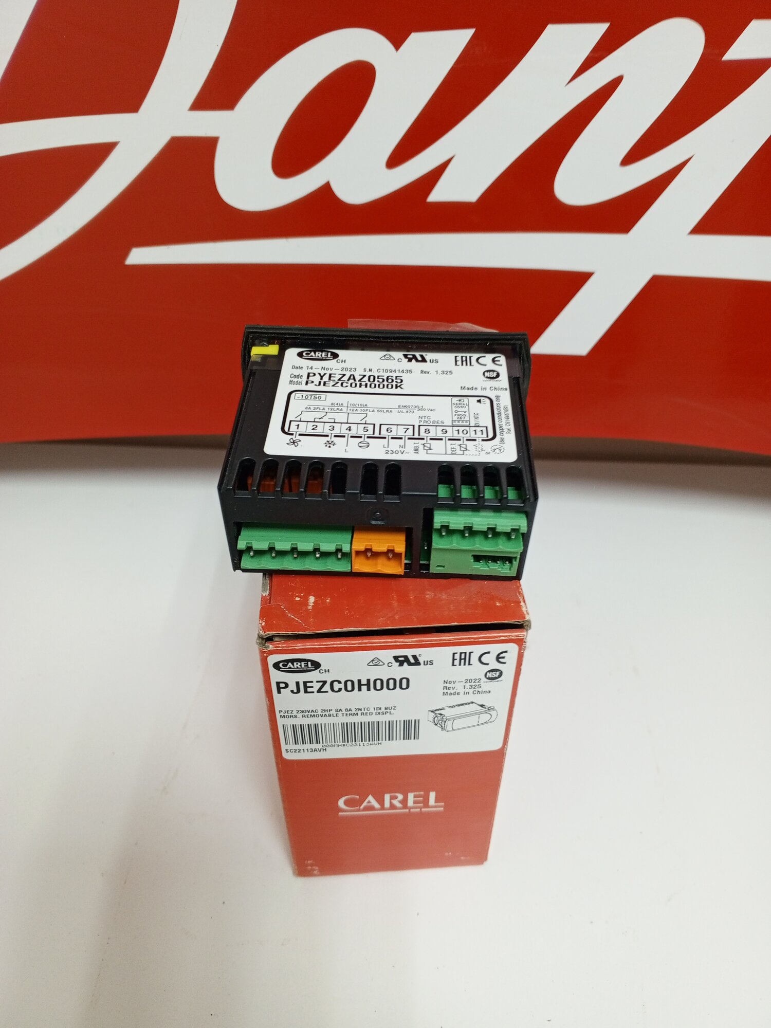 Контроллер температуры Carel PYEZCOH000K (PYEZAZ0565), для холодильных систем