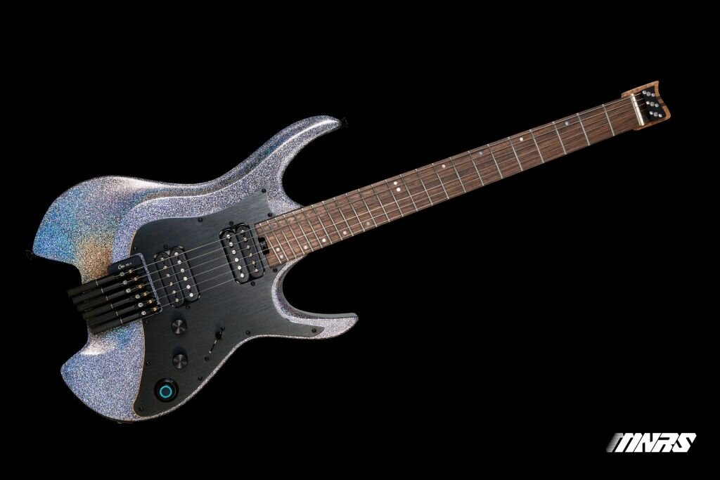 W902-MGCL Электрогитара безголовая со встроенным процессором, серебристая, GTRS