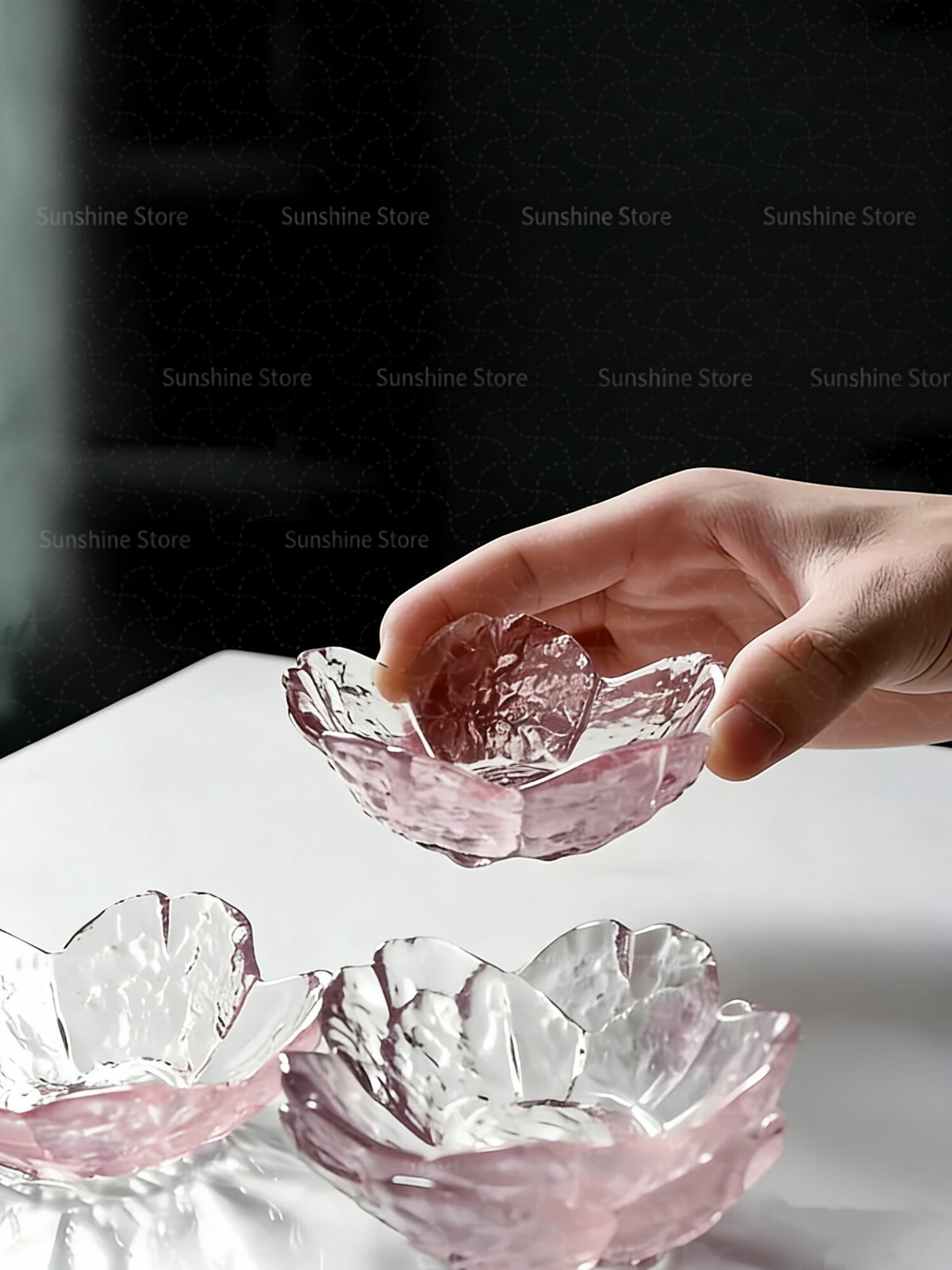 Маленькая стеклянная пиала с позолоченным краем Цветочный лепесток