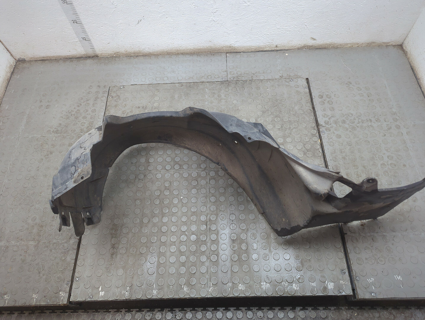 Защита арок (подкрылок) правая передняя BMW 3 E46 Б/У