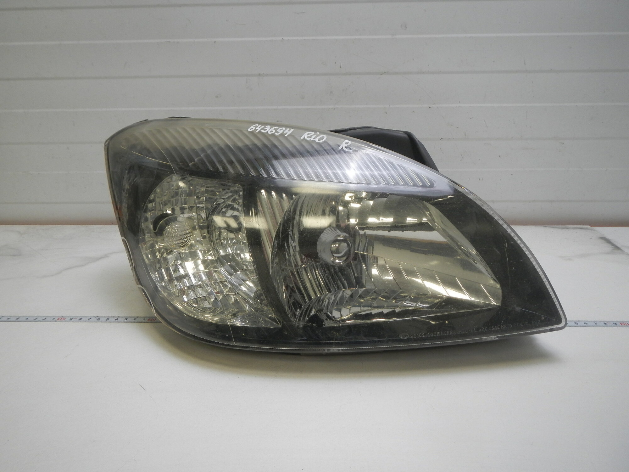 Б/У Фара правая, KIA (Киа)-RIO (05-11) KIA RIO (05-11) Царапины, трещины на стекле, трещина на корпусе. 643694 Hyundai-K...