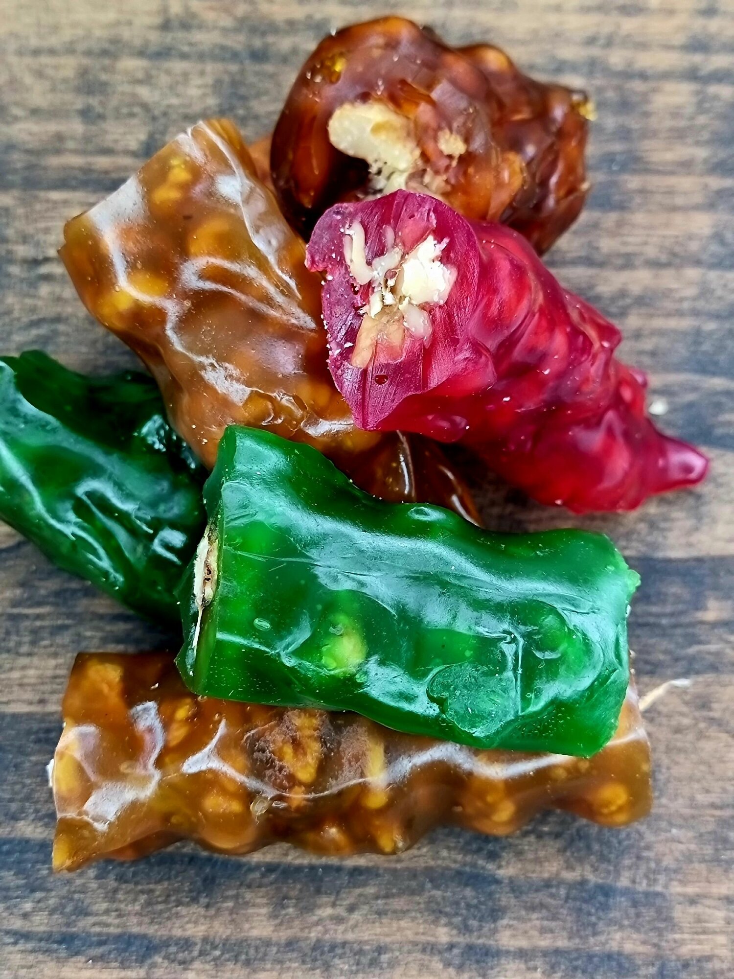 Чурчхела с грецким орехом ассорти (виноград, гранат, абрикос, киви) без сахара Премиум 1000 гр.