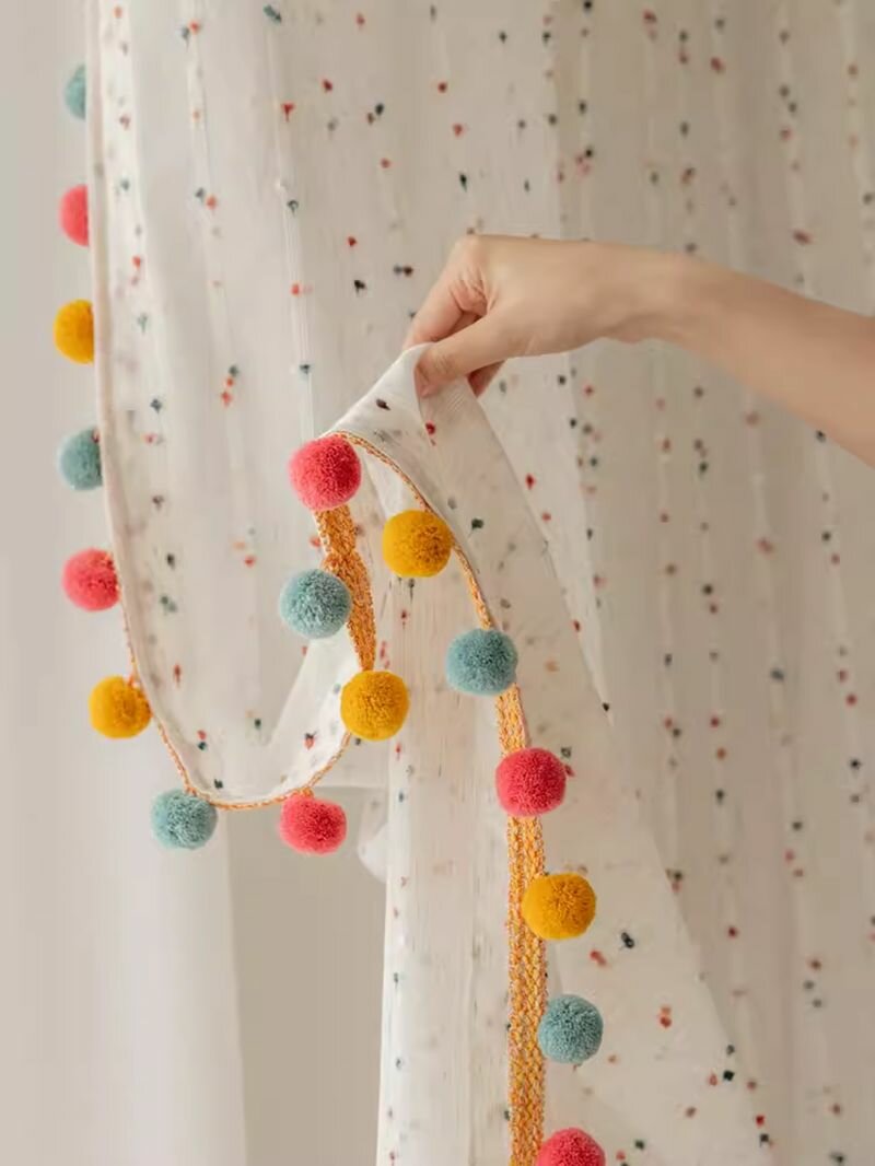 Японские хлопковые и беленые шторы в цветной полосатой крае, используемой для детской комнаты