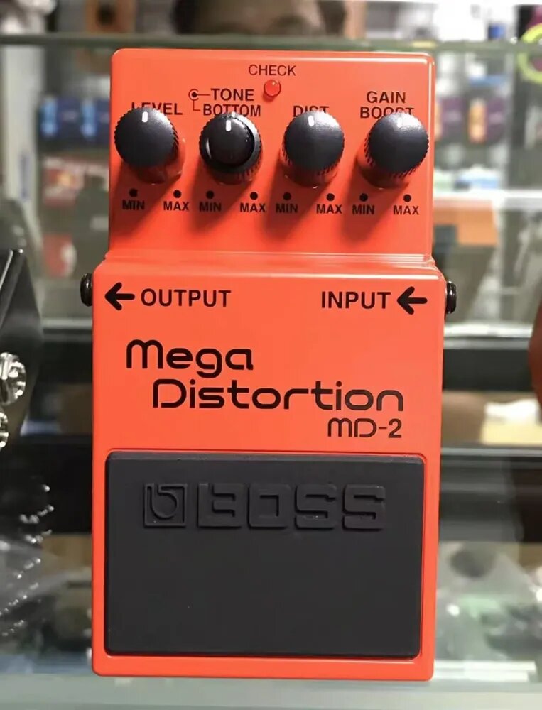 Roland BOSS MD-2 MEGA DISTORTION/ Электрогитарный эффектор