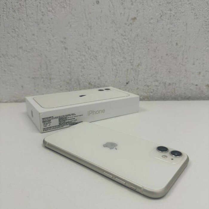 Смартфон Apple iPhone 11 4/64 Белый — фото 1