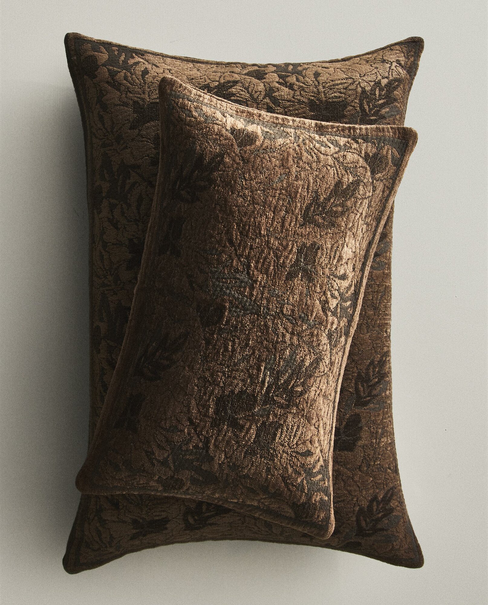 Наволочка из жаккардового шенилла, 50 x 75 cm , pink. Бренд - Zara Home