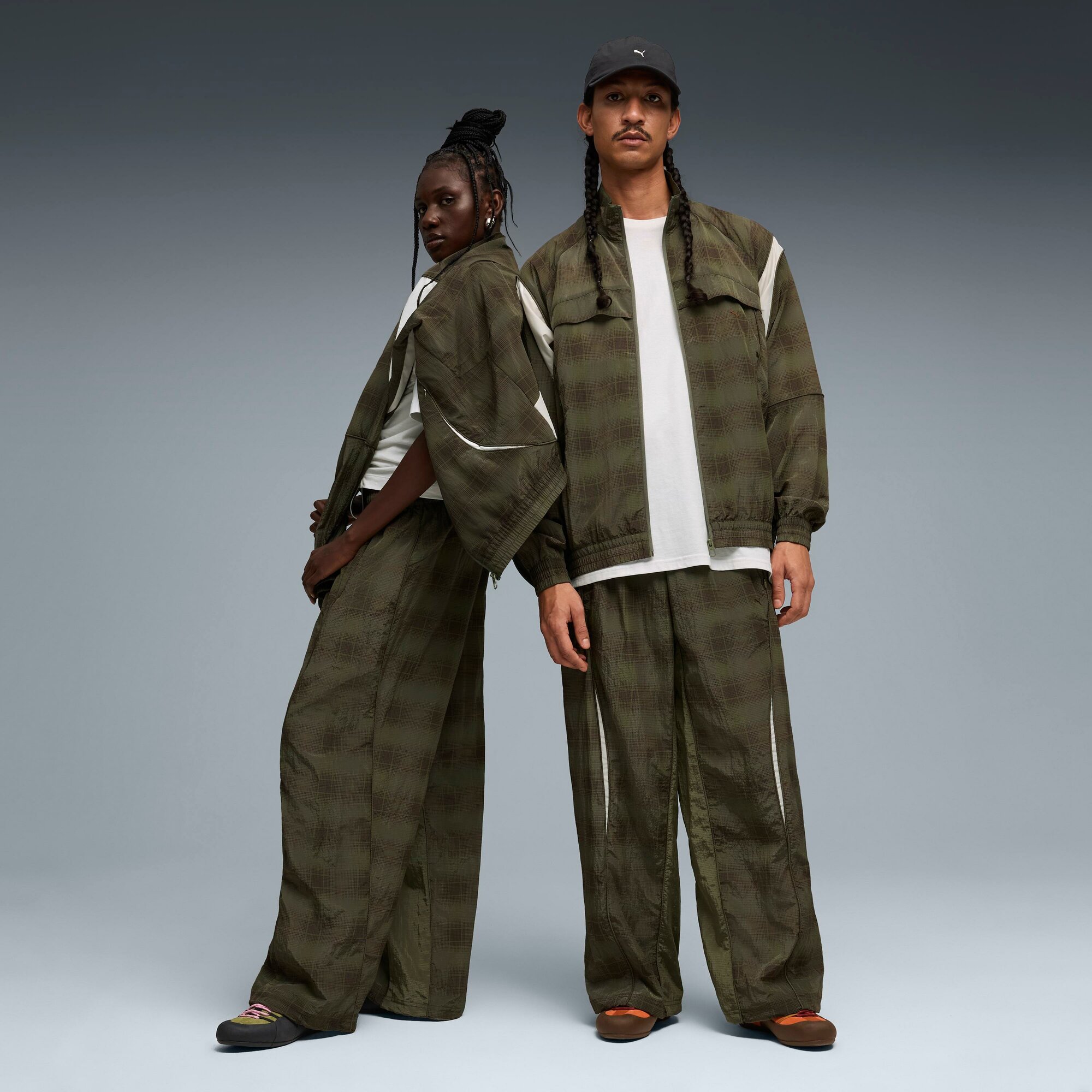 Брюки PUMA CLRT AOP Pants, размер M, зеленый — фото 1