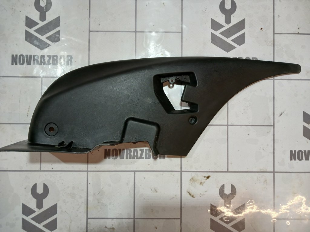 Накладка (кузов внутри) Peugeot 307 2001-2008