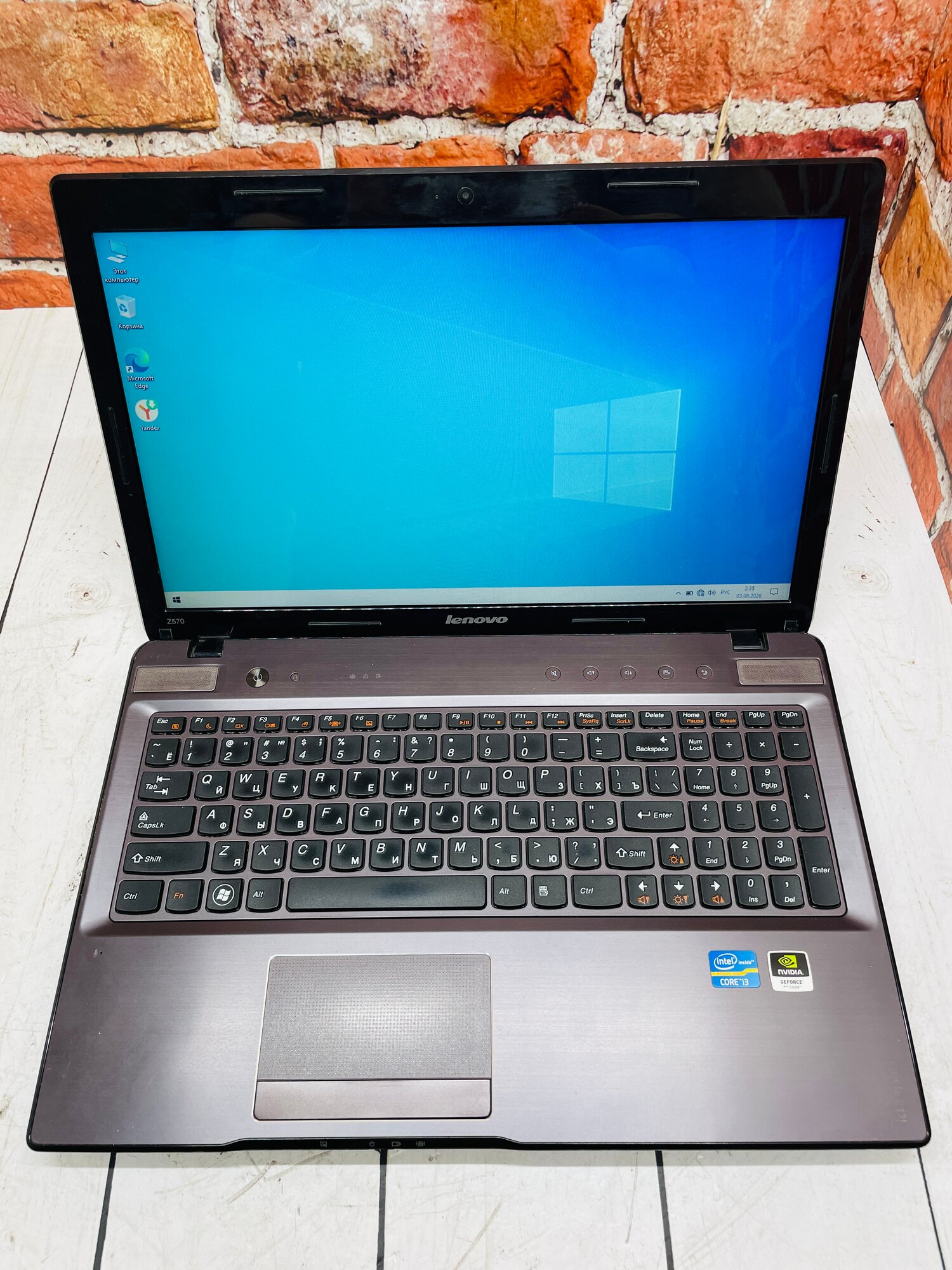 Игровой ноутбук 15,6, Lenovo Z570, Intel Core i3 2350M, 4 Gb DDR3, 500 Gb HDD, GeForce GT630M