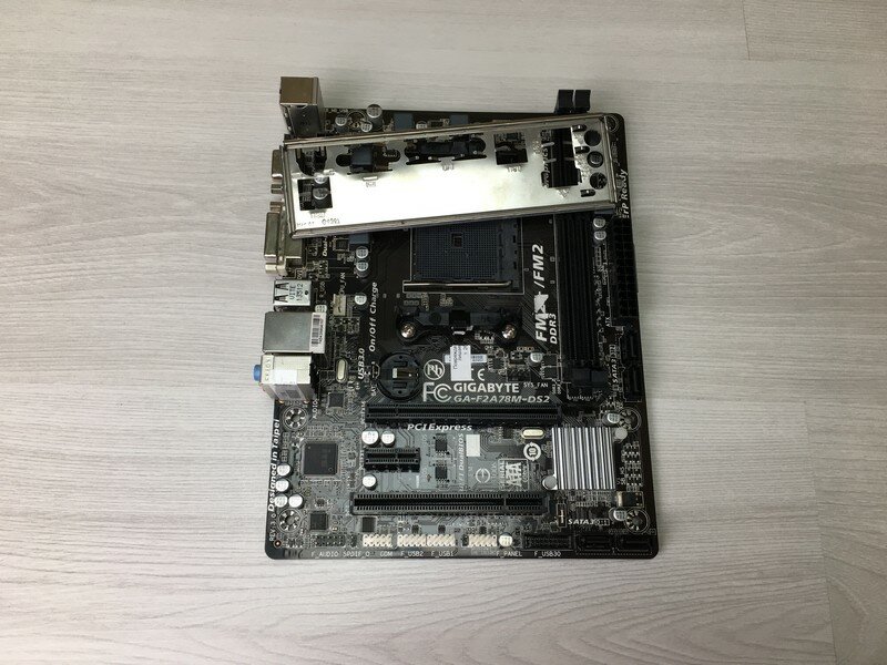 Материнская плата S-FM2+ GA-F2A78M-DS2 REV:3.0, 2xDDR3/SATA/Sb/Lan/SVGA/DVI/USB3.0/Sb/mATX