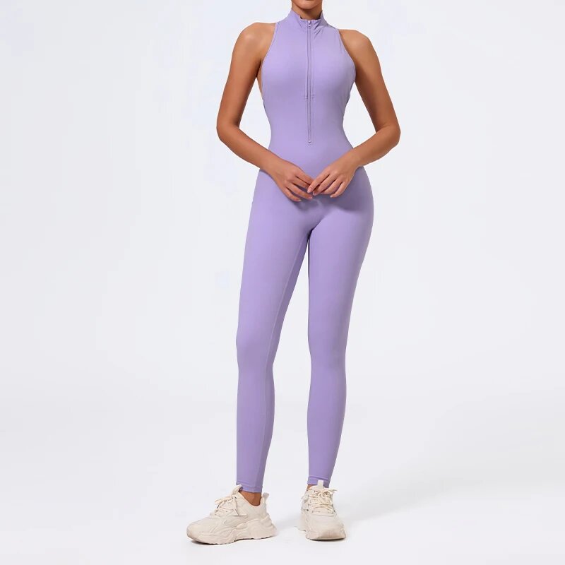 Костюм спортивный