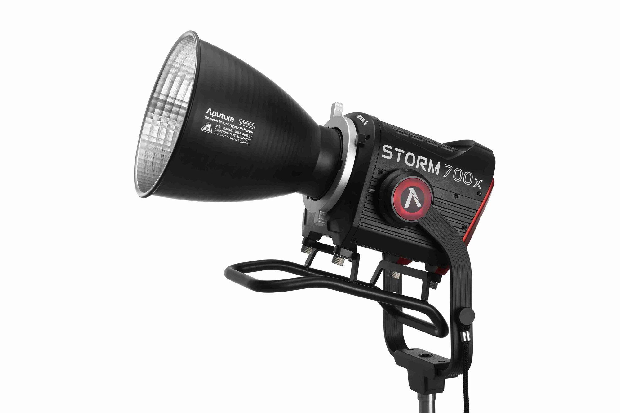 Осветитель Aputure STORM 700x Cine Kit — фото 1