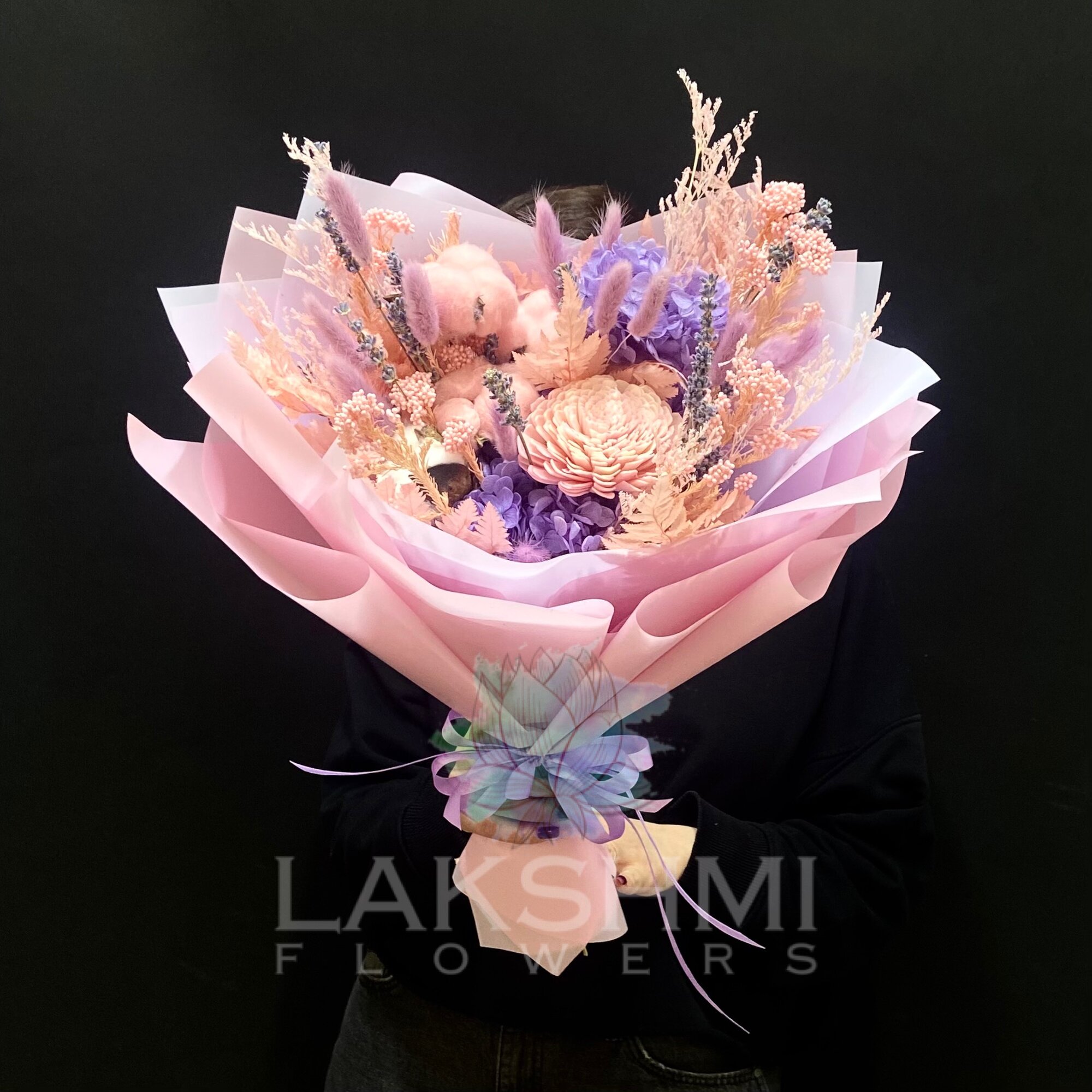 Сборный букет из сухоцветов / Букет из стабилизированных цветов