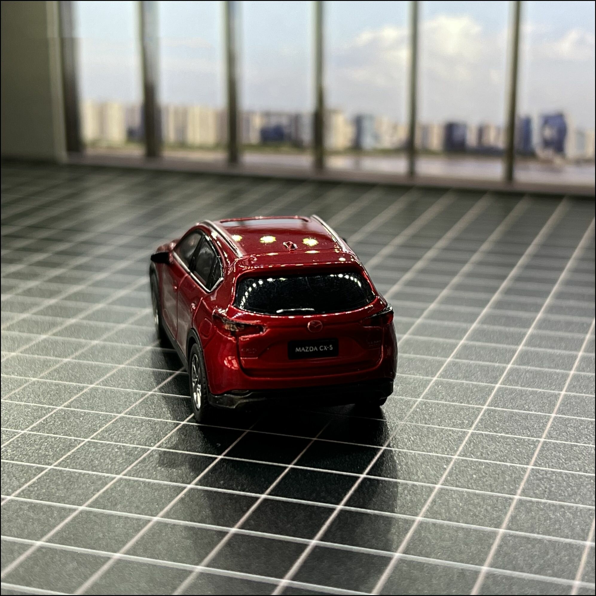 Эксклюзивная коллекционная модель Mazda CX5 масштаба 1:64 из металла